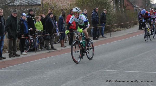 Jesse Geerts wint voor eigen volk in Overpelt (foto's) | cyclingsite.be