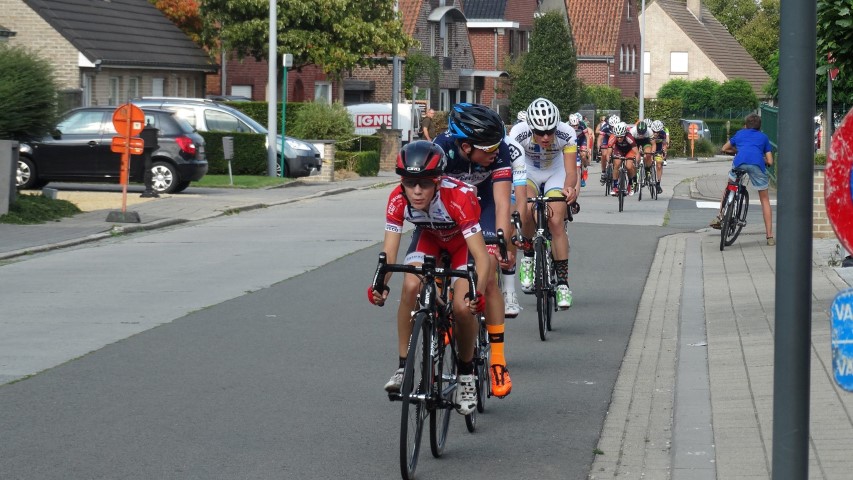 Jonas Benoit in de kleuren van Spider King EFC L&R Trek | cyclingsite.be