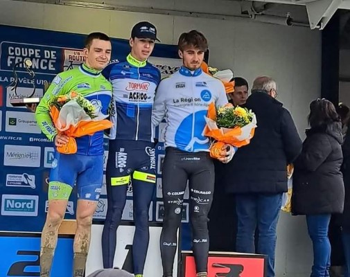 Senna Remijn wint solo Pévèle Classics | cyclingsite.be