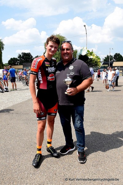 Daan Martens heeft de snelste sprint in Zussen | cyclingsite.be