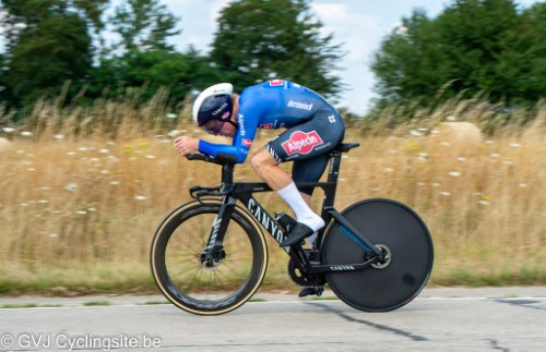 Jason Osborne is de beste tijdrijder in de derde rit van de Ronde van ...