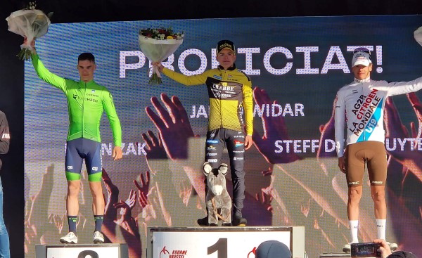 Jarno Widar wint na een solo van 35km Kuurne - Brussel - Kuurne ...