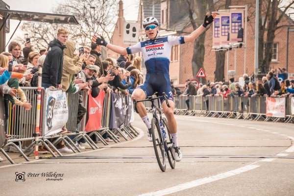 Jonathan Vervenne wint GP Wilfried Peeters: "We zijn als ploeg blijven ...