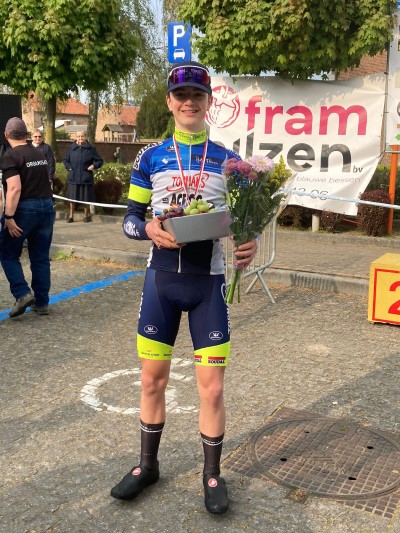 Thomas Goris spurt naar allereerste zege | cyclingsite.be