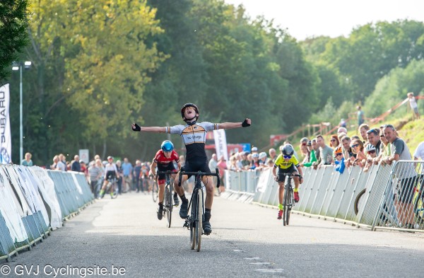 Fotoalbum cross Nossegem 7-10-23 aspiranten 12 jaar | cyclingsite.be