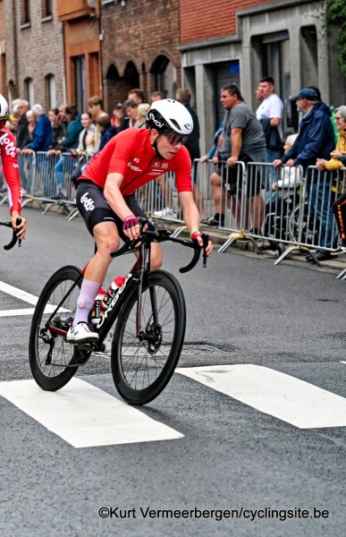 Lucas Van Gils maakt trilogie compleet in Ronde van Namen | cyclingsite.be