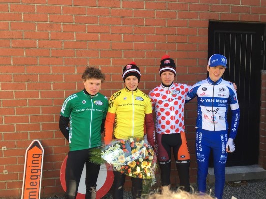 Tomas de Neve wint eerste rit in de Ster der Vlaamse Ardennen: " In de ...