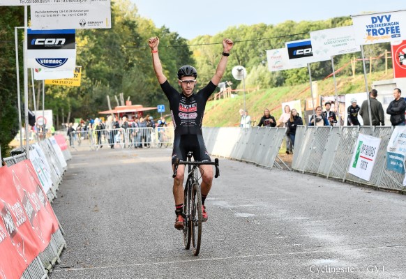Witloof voor Kristof Cop, Arne Daelmans, Guido Verhaegen en Mark Verloo ...