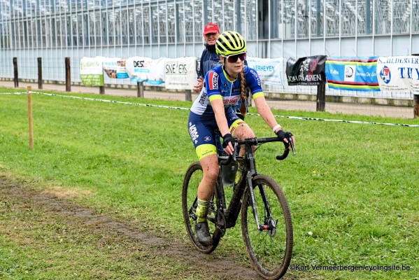 Fotoalbum cross Herenthout 29-10-23 : dames | cyclingsite.be