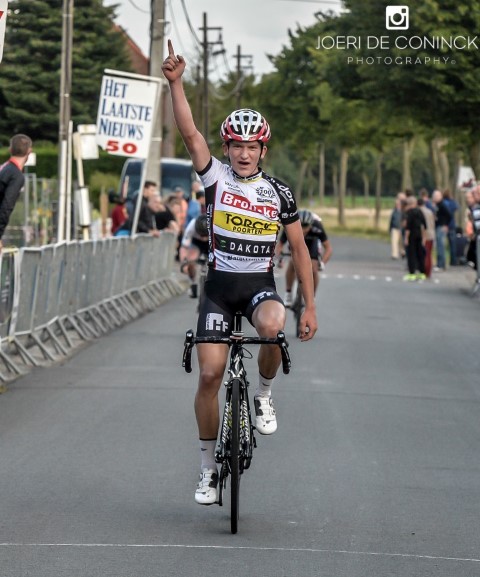 Solo naar 2e zege van het seizoen voor Eric Voigt (foto's) | cyclingsite.be