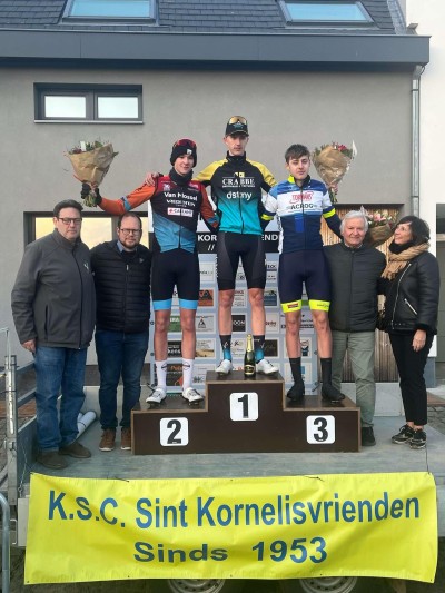 Kobe Van der Vurst triomfeert in 15de GP Serge Baguet voor junioren ...