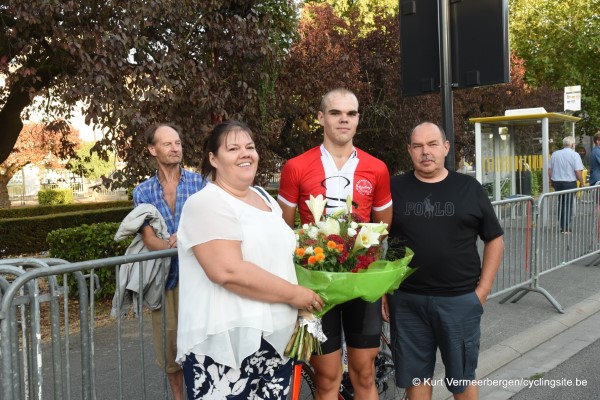 Robin Jacobs grijpt eerste zege van het seizoen in Grobbendonk (foto's ...