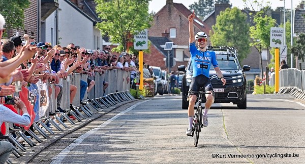 Knappe solo van Seppe Stroeykens in Beerzel - Putte (foto's & video ...