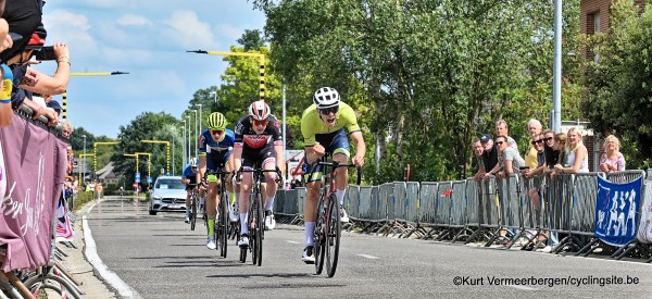 Anco Ballif snelste van 8 in Heultje (foto's) | cyclingsite.be