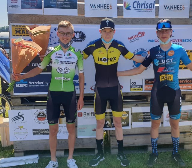 Xander Scheldeman wint de sprint van 2 in Glabbeek | cyclingsite.be
